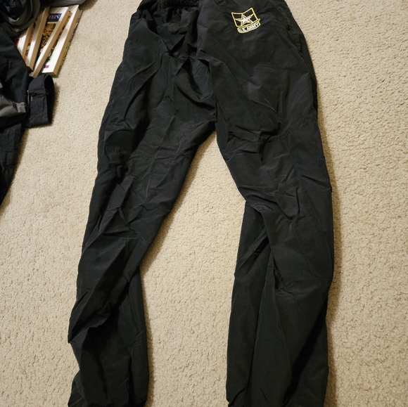 Source Unknown | Pants & Jumpsuits | Us Military Issue Army Physical ...